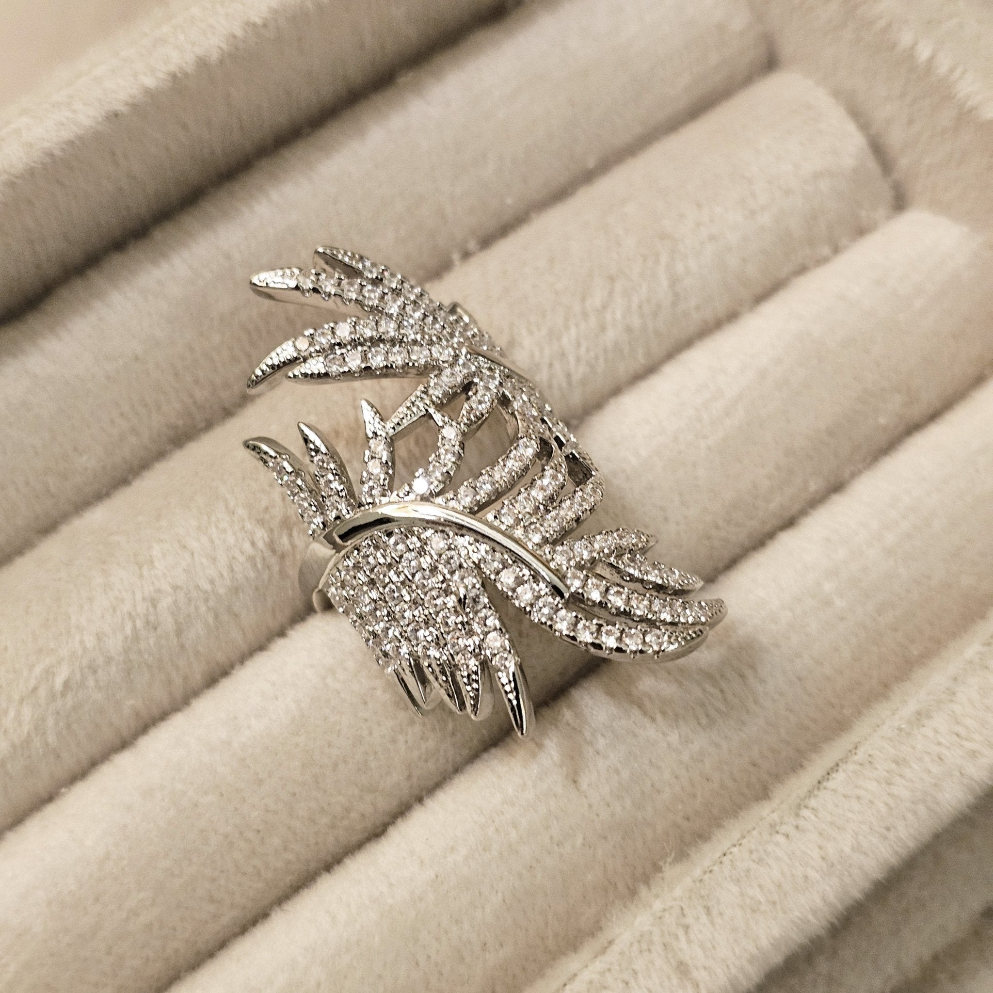 Whispering Laurel – FAH Jewelry